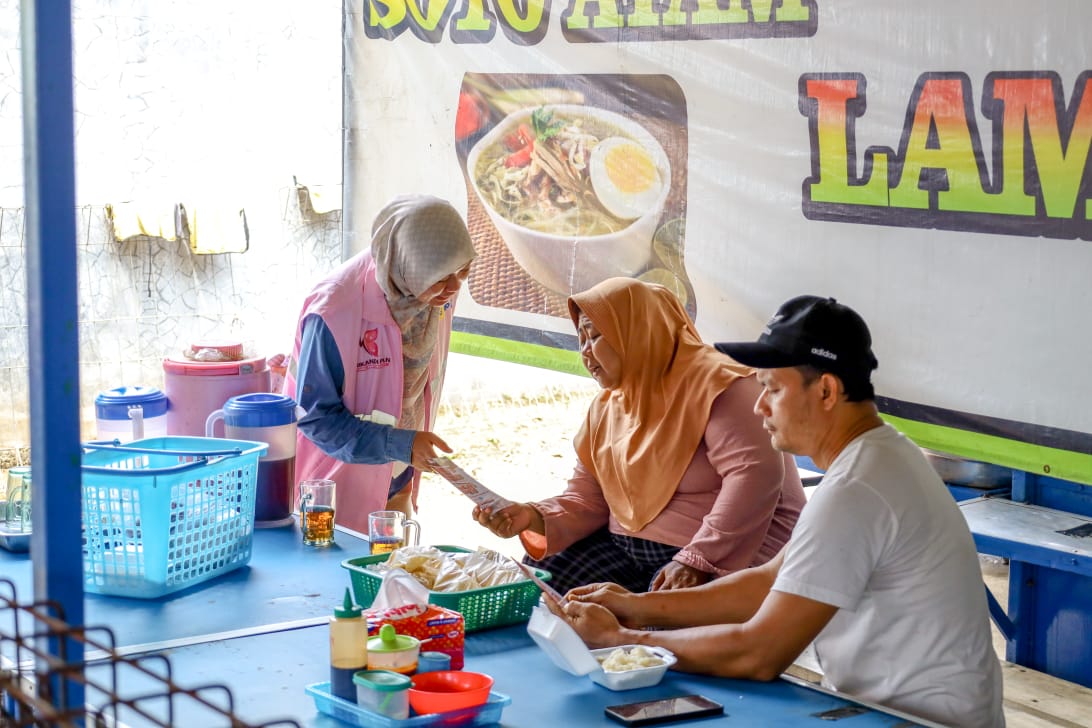 Semarak Hari Pelanggan Nasional 2025, PLN UP3 Purwakarta mengajak pelanggan manfaatkan Promo ...